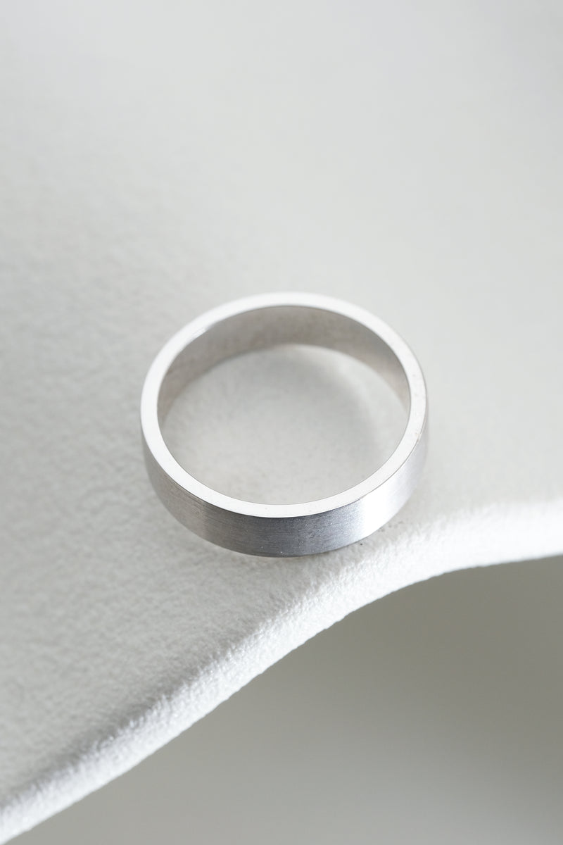 SAMPLE // ELLIOT Band // 4 mm // 14k White Gold // Brushed – Maksym ...